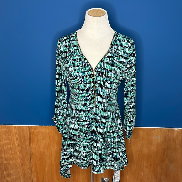 Chaus | Tops | Chaus New York Top | Poshmark